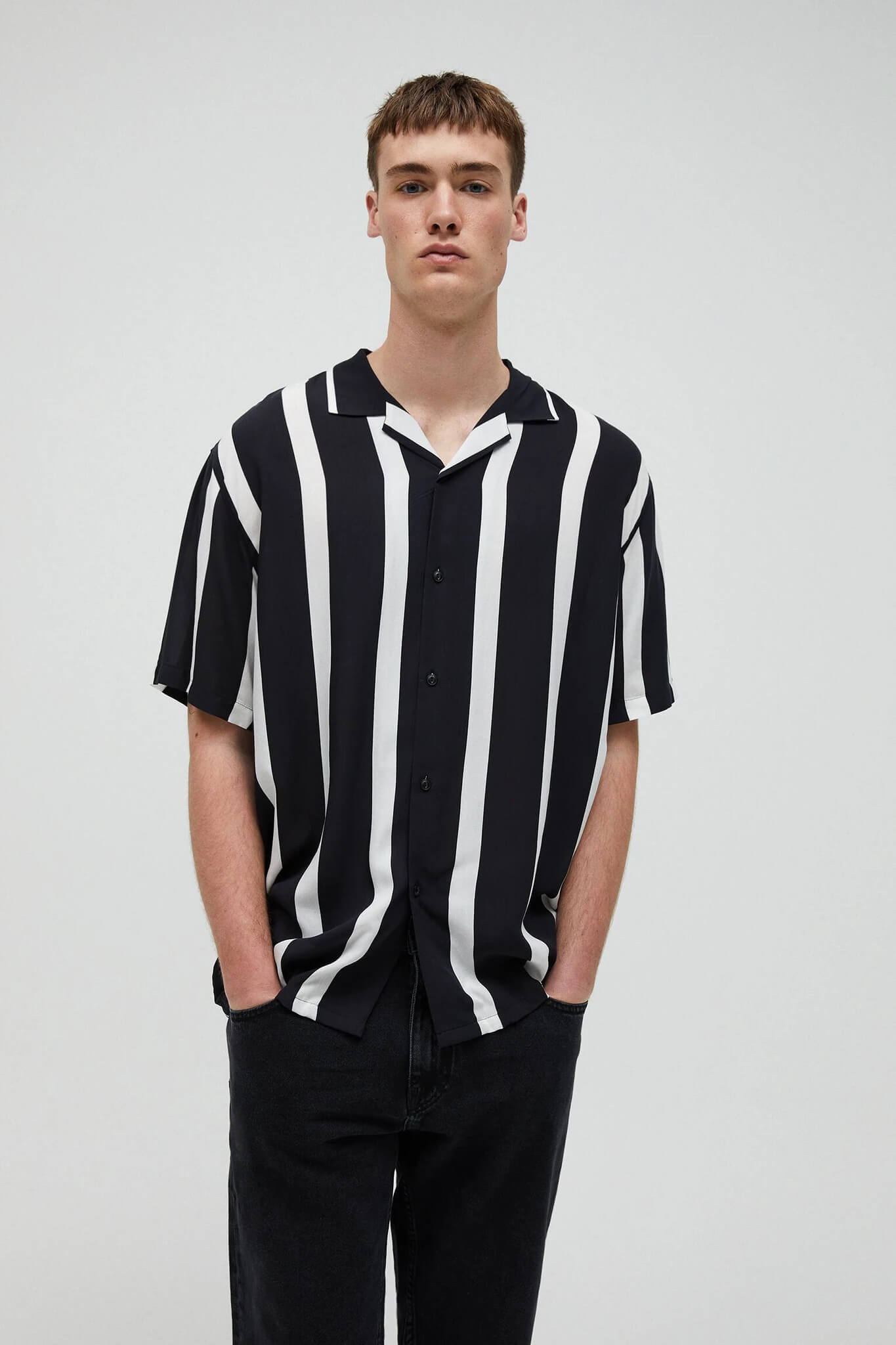 Men Black & White Stripe Short Sleeve Customized Shirt – Roar Fox